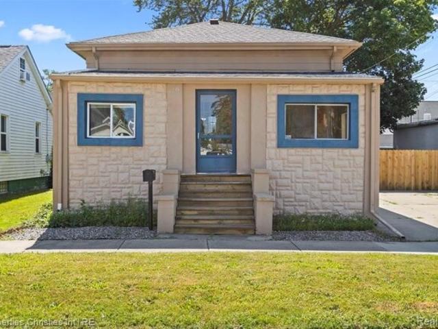 N Mary St, Marine City, Home For Sale