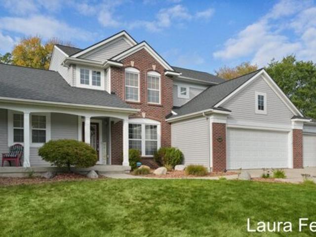 N Meadow Grove Dr Se, Kentwood, Home For Sale