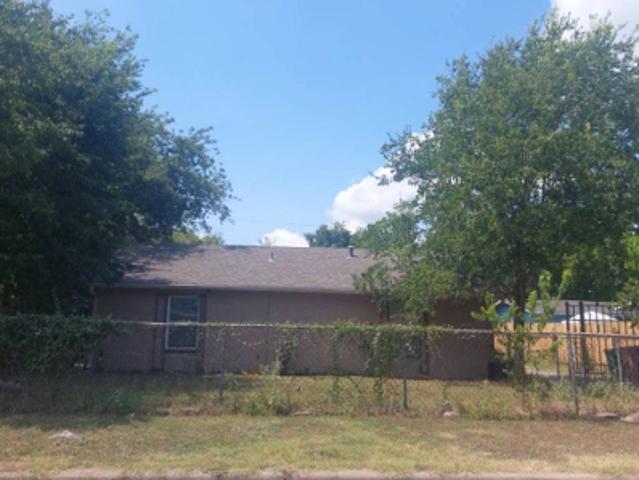 N Meadows Dr