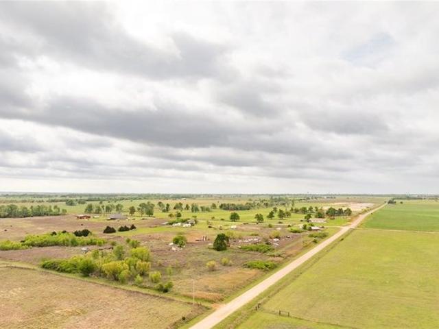 N Meridian Ave, Crescent, OK 73028