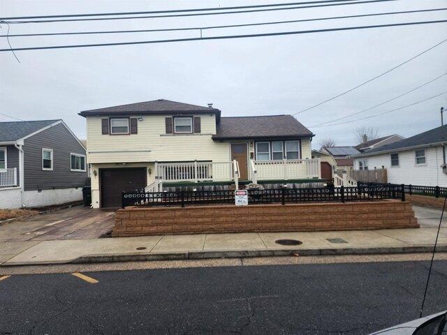 N Michigan Ave, Atlantic City, Home For Sale