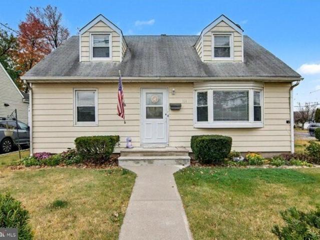 N Michigan Ave, Kenilworth, Home For Sale