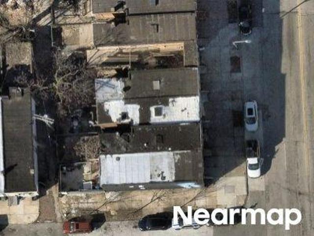 N Milton Ave