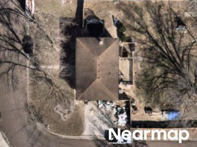 N Moberly Dr