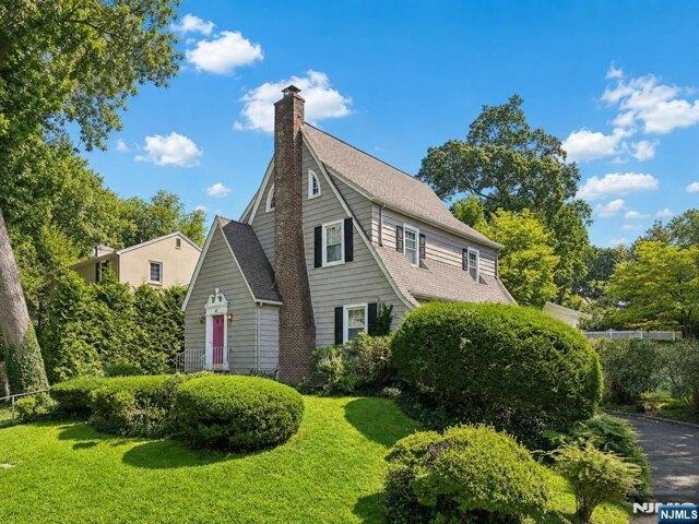 N Monroe St, Ridgewood, Home For Sale