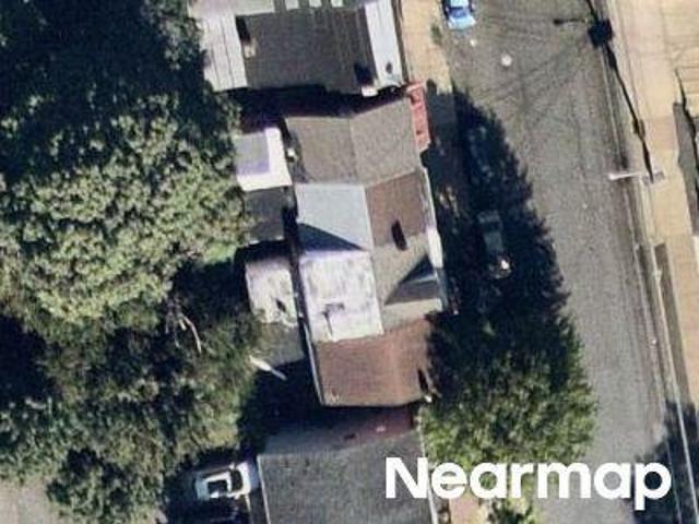 N Montgomery St