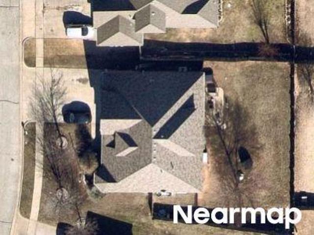 N Narcissus Ave