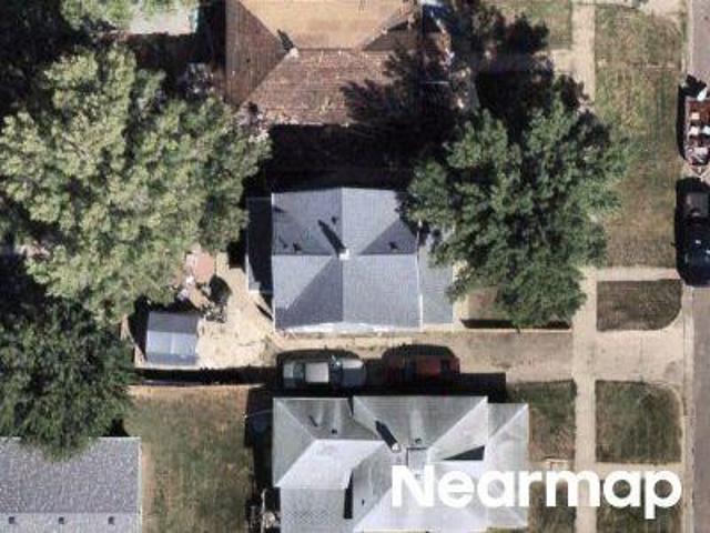 N Nesmith Ave