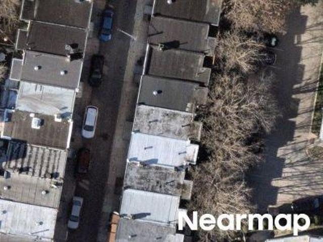 N Newkirk St