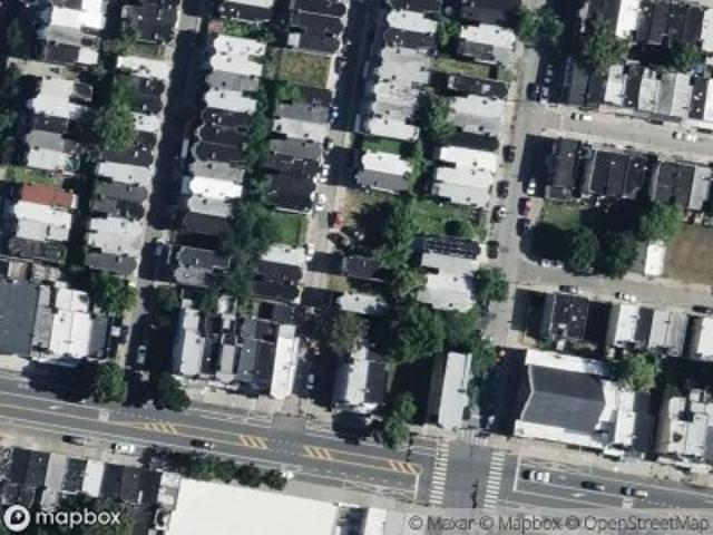 N Newkirk St