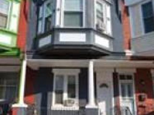 N Newkirk St