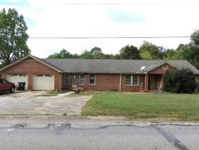 N Norris Dr