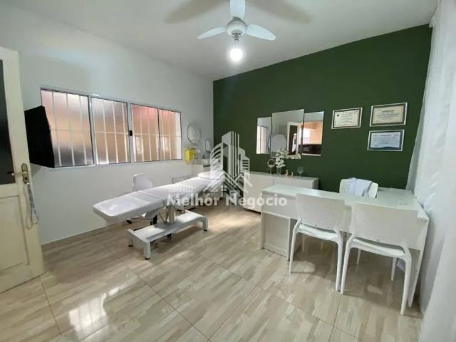 NÃO ACEITA FINANCIAMENTO Casa à venda no Resedencial Vila Uniao em Campinas, SP. Com 4 dorms, 3 banhei