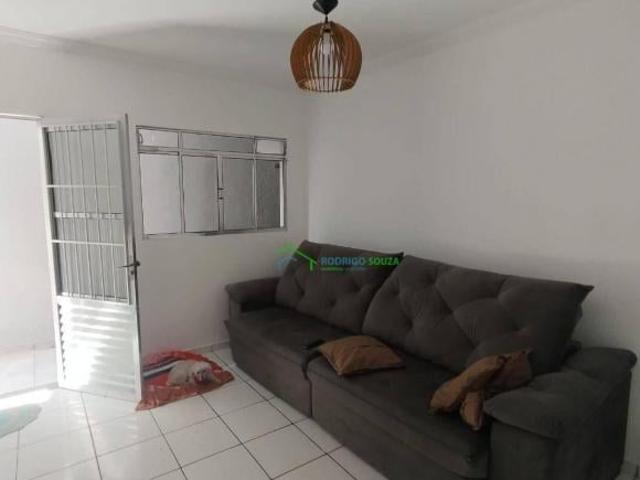 Não Perca! Casa Residencial à Venda na Vila Dirce, Carapicuíba – Localização Excelente!