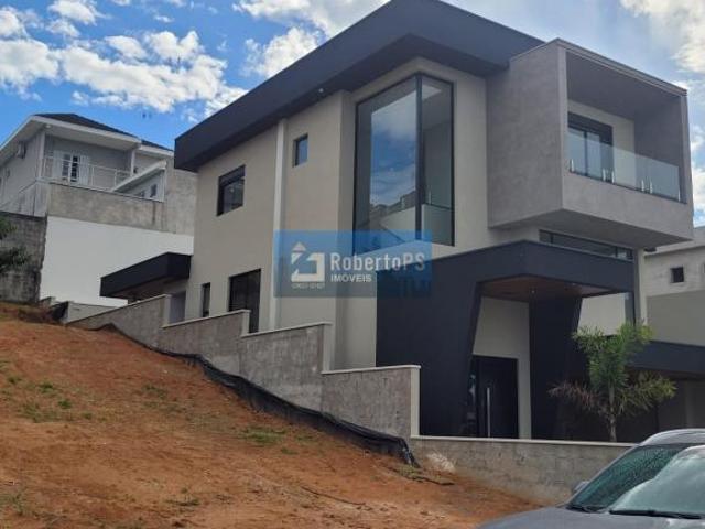 Não perca a oportunidade de adquirir esta incrível casa em condomínio no melhor bairro da cidade: o