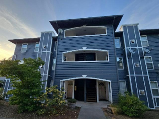 N Oak Harbor St Apt A201