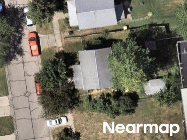 N Oak St