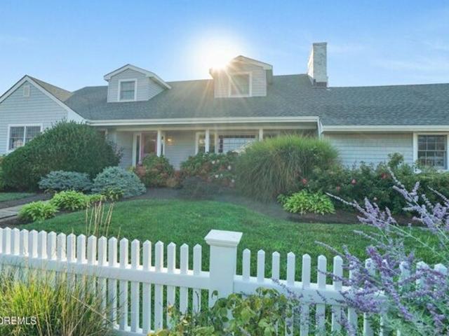 N Ocean Ave, Mantoloking, Home For Sale