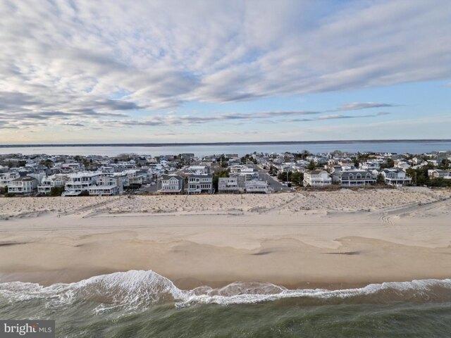 N Ocean Ave, Surf City, Home For Sale