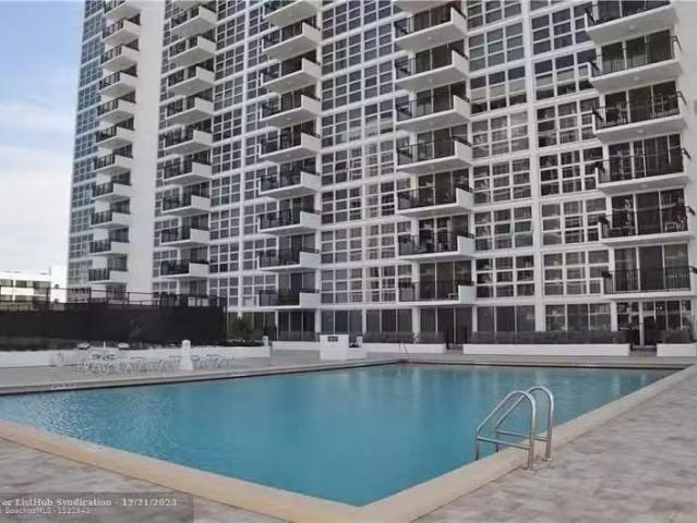 N Ocean Blvd, Pompano Beach, FL 33062