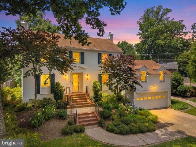 N Ohio St, Arlington, Home For Sale