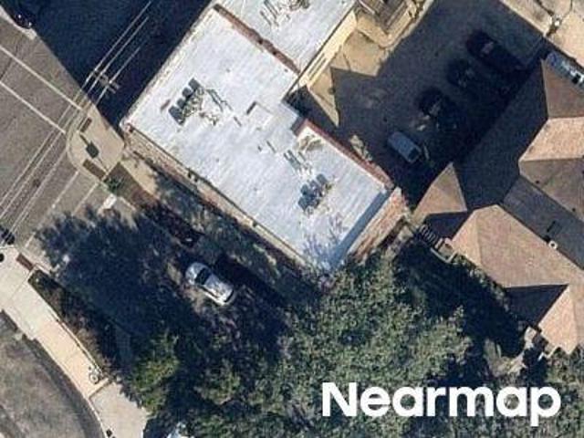 N Oliphant Ave # 401