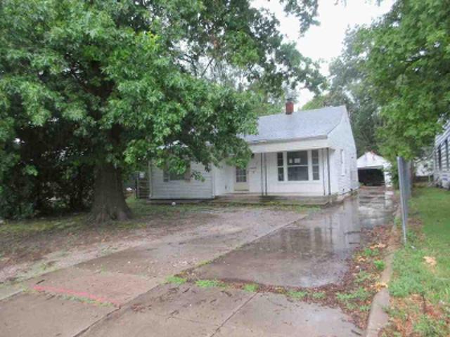 N Oliver Ave