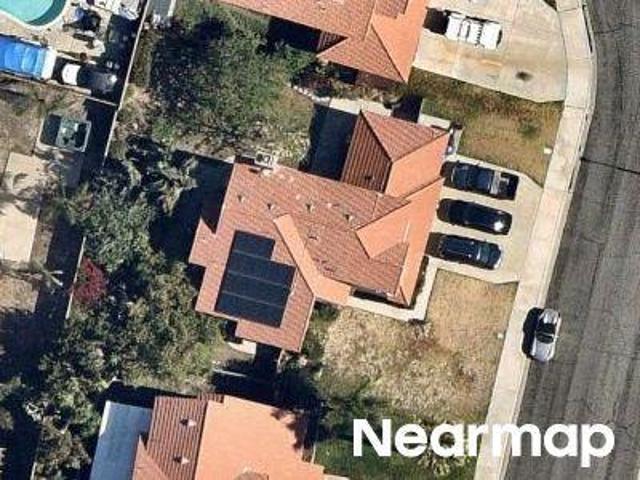 N Orangewood Ave
