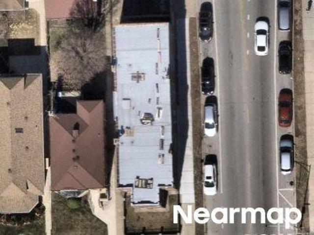 N Austin Ave