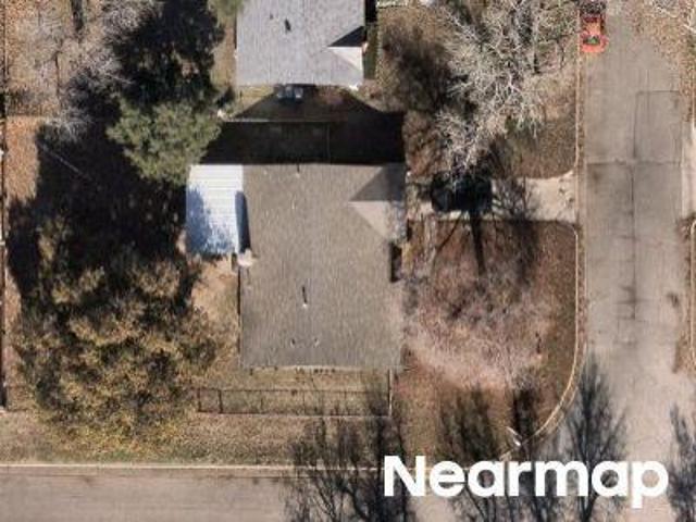 N Adams Ave