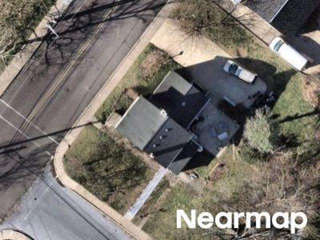 N Adams St