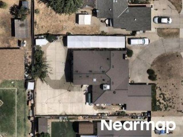 N Adler Ave