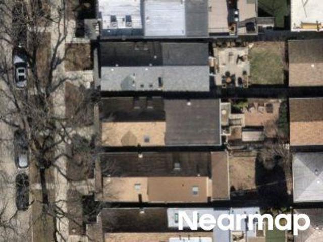 N Albany Ave