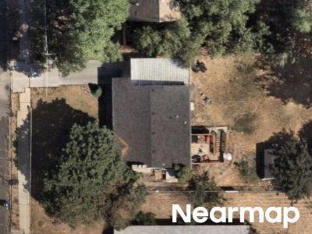 N Altamont St