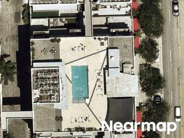 N Andrews Ave