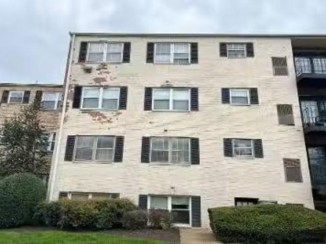 N Armistead St Apt 102