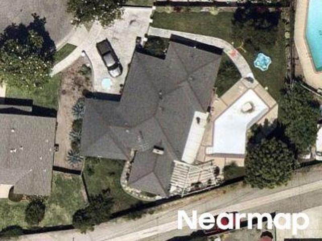 N Ashford Pl