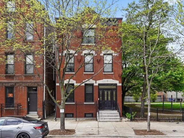 N Ashland Ave, Chicago, Home For Sale