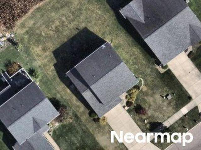 N Ashwood Ln