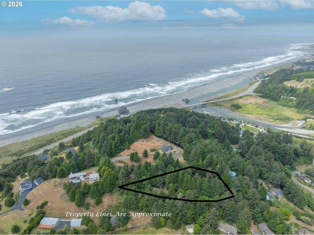 N Buena Vis, Gold Beach, OR 97444