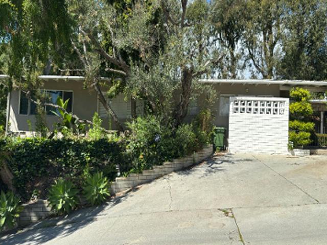N Bundy Dr