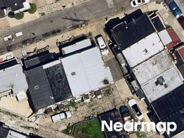 N Bailey St