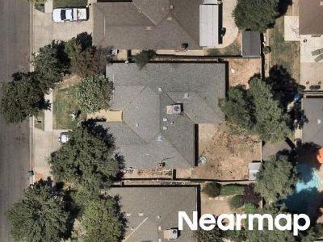 N Barton Ave