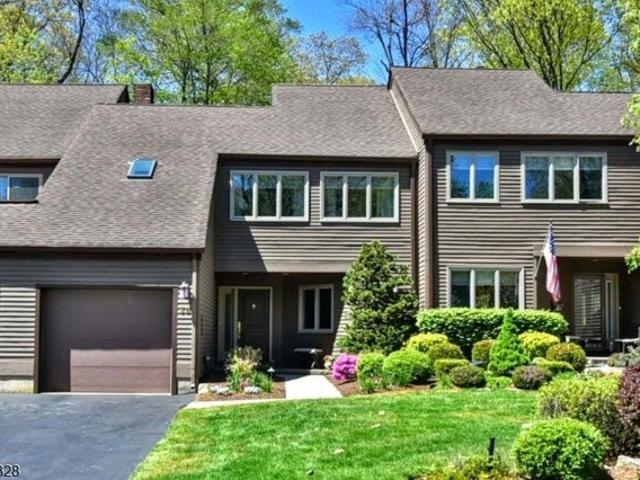 N Bayard Ln, Mahwah, Home For Sale