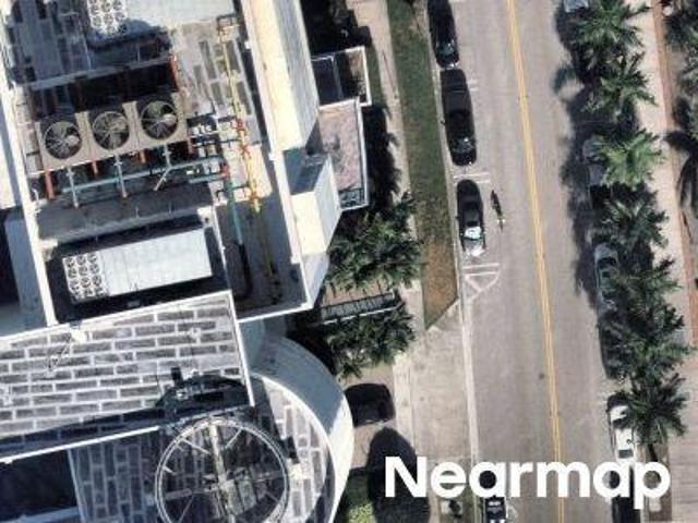 N Bayshore Dr
