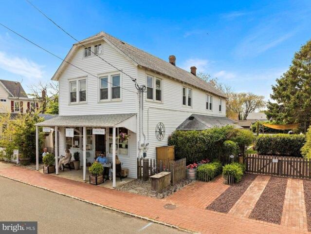 N Beach Ave, Beach Haven, Home For Sale