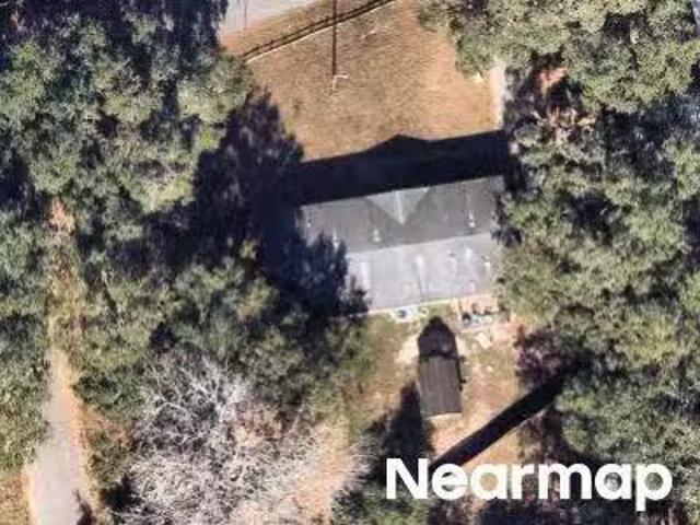 N Beach Park Dr
