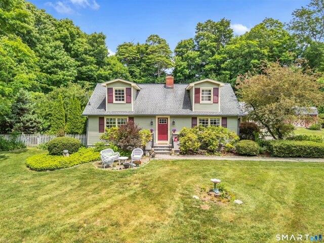 N Beech Tree Rd, Brookfield, Home For Sale