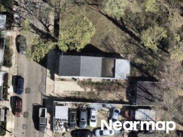N Beechwood St