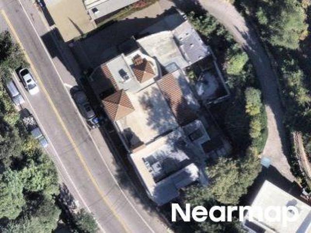 N Beverly Glen Blvd